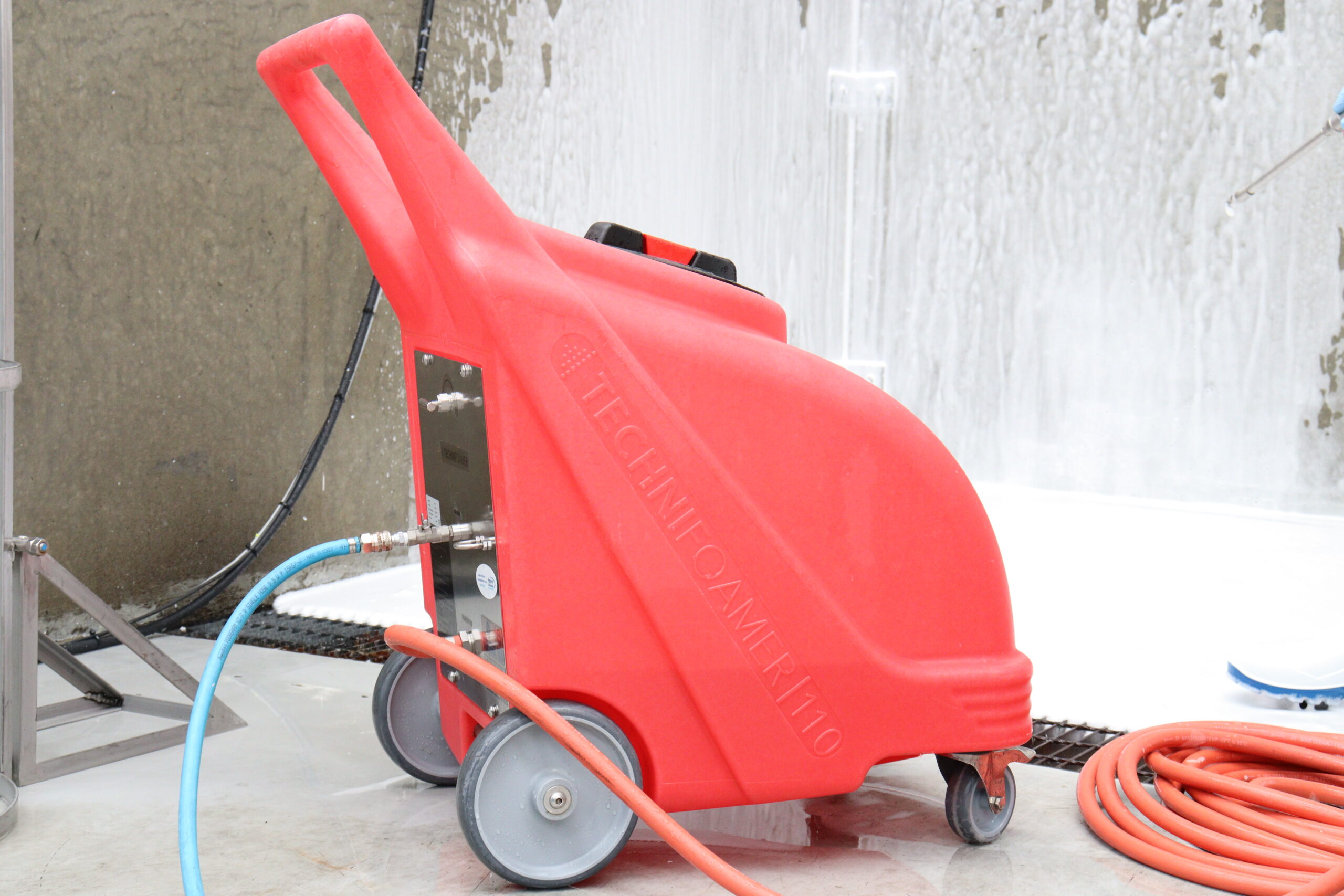 Things to look for when purchasing a portable foamer - Hygiene Technologies